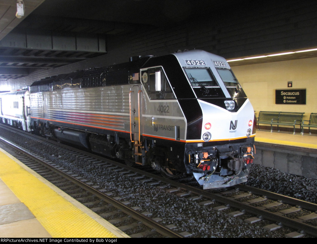 NJT 4022